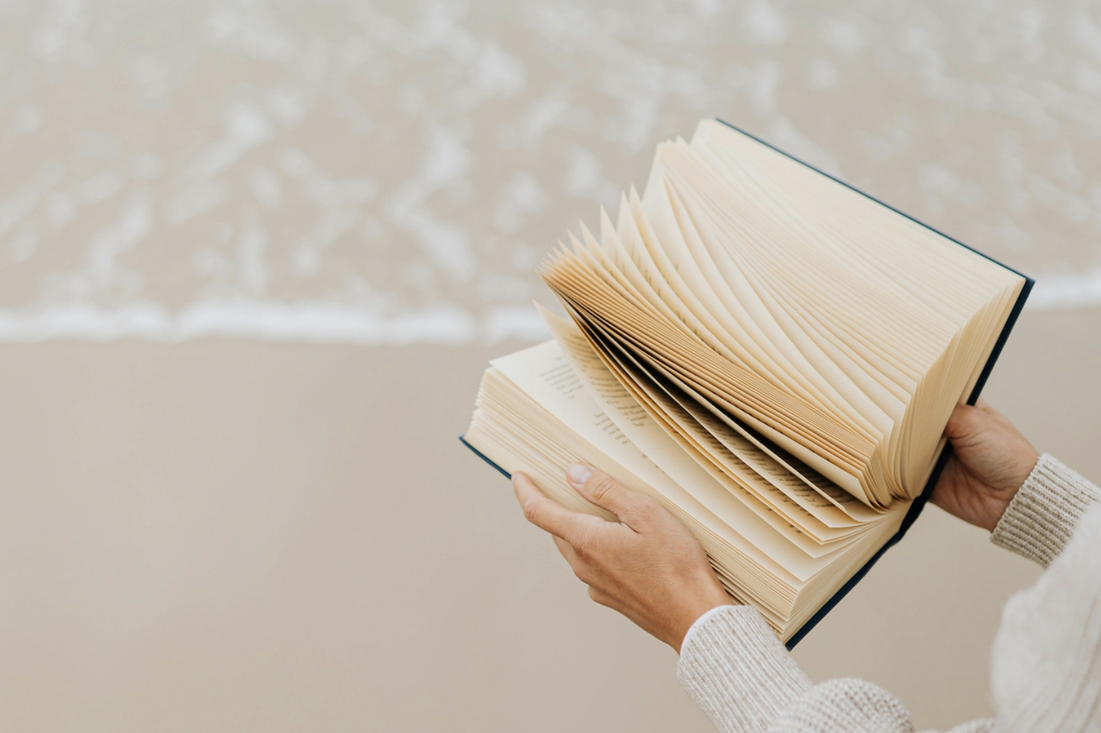 Laura's Reading Room - Laura Maser